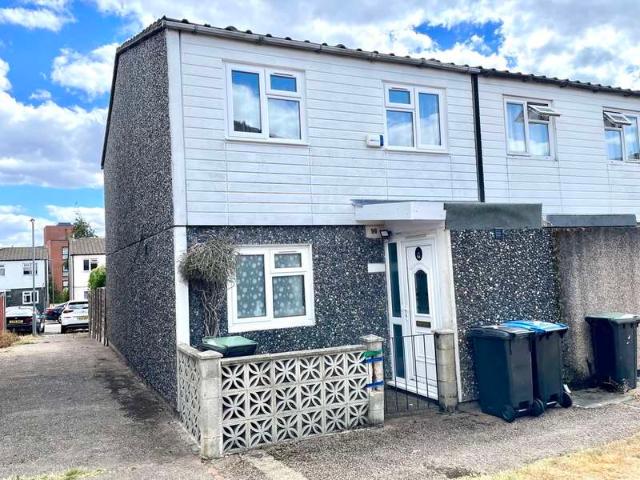 3 Bedroom End Of Terrace House