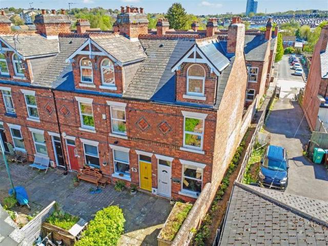 3 Bedroom End Of Terrace House