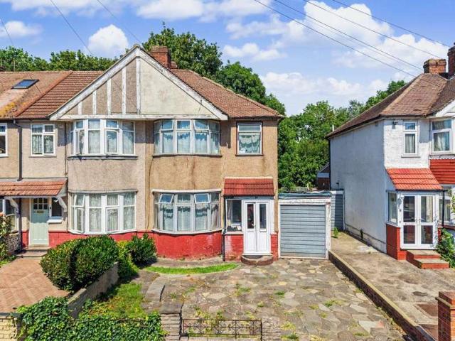 3 Bedroom End Of Terrace House