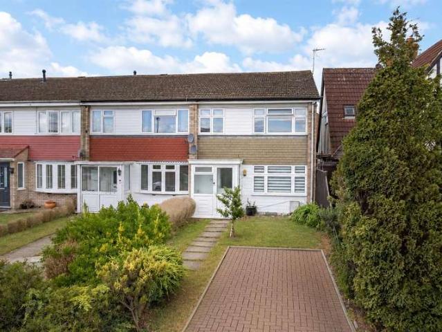 3 Bedroom End Of Terrace House