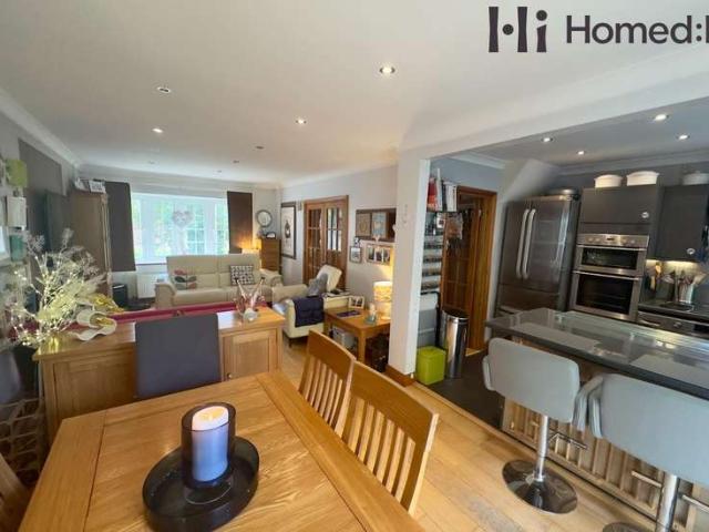 3 Bedroom End Of Terrace House