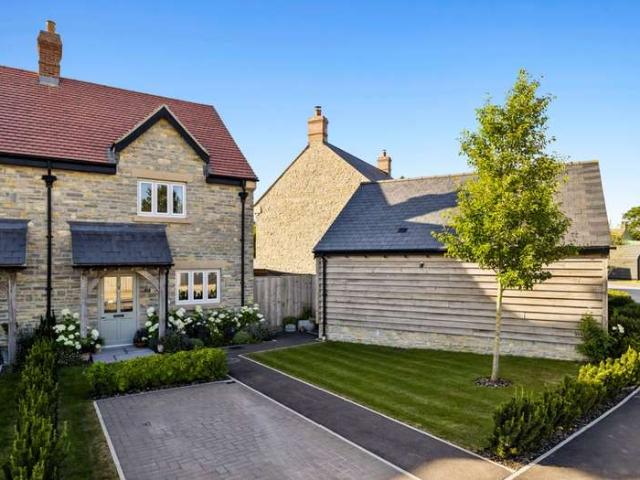 3 Bedroom End Of Terrace House