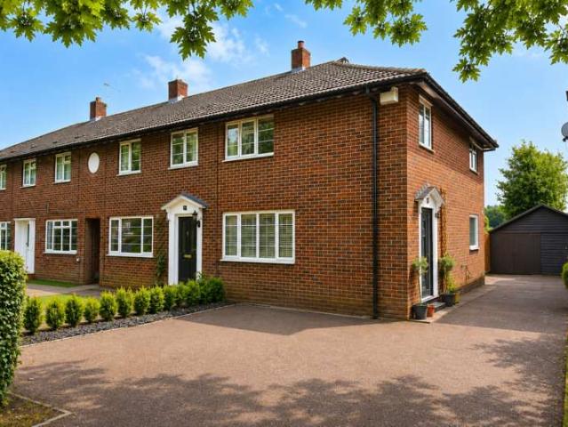 3 Bedroom End Of Terrace House