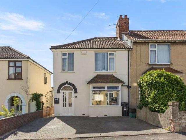 3 Bedroom End Of Terrace House