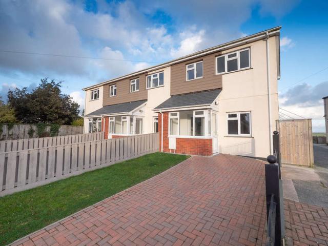 3 Bedroom End Of Terrace House