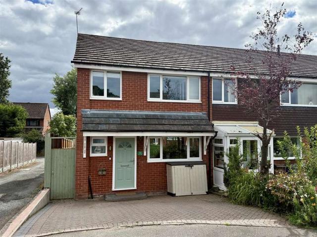 3 Bedroom End Of Terrace House