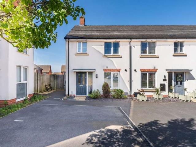 3 Bedroom End Of Terrace House