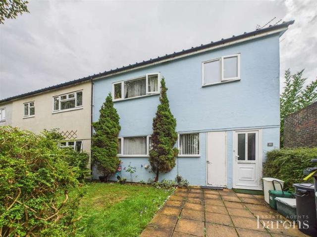 3 Bedroom End Of Terrace House