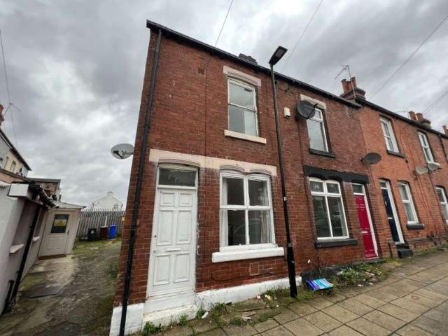 3 Bedroom End Of Terrace House