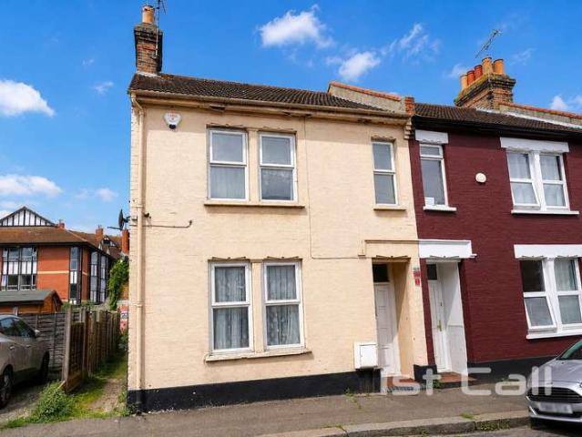 3 Bedroom End Of Terrace House