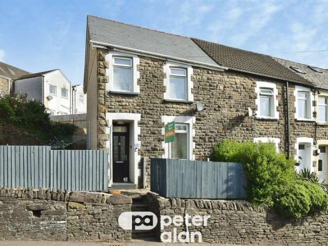 3 Bedroom End Of Terrace House