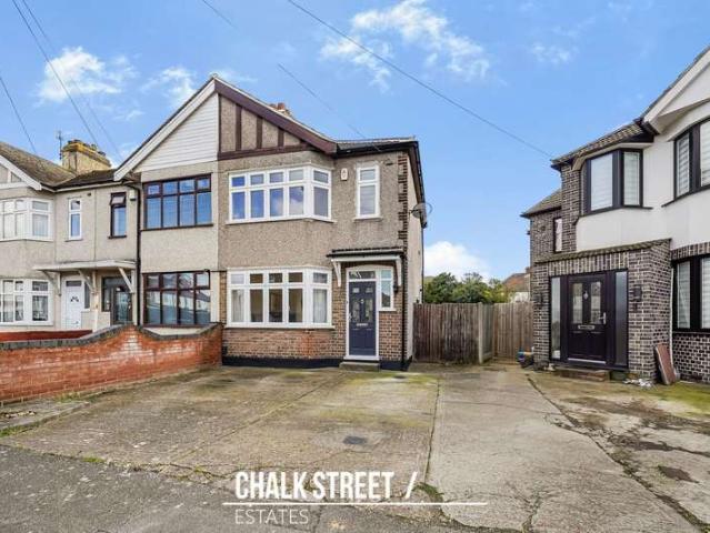 3 Bedroom End Of Terrace House