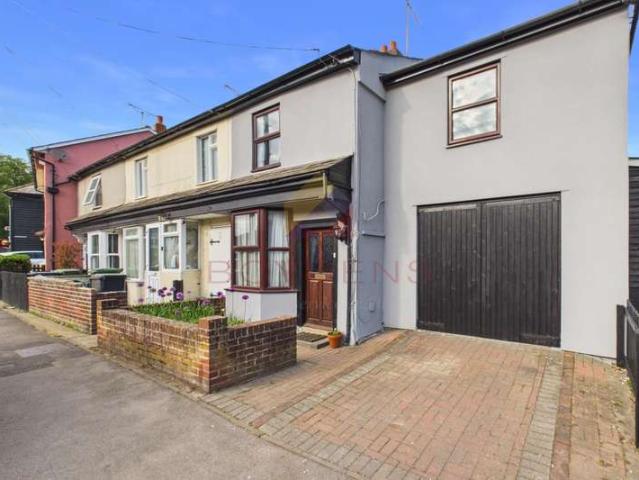 3 Bedroom End Of Terrace House