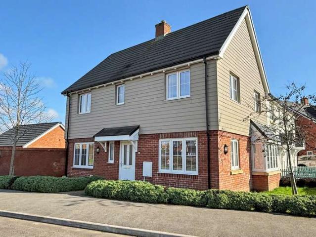 3 Bedroom End Of Terrace House