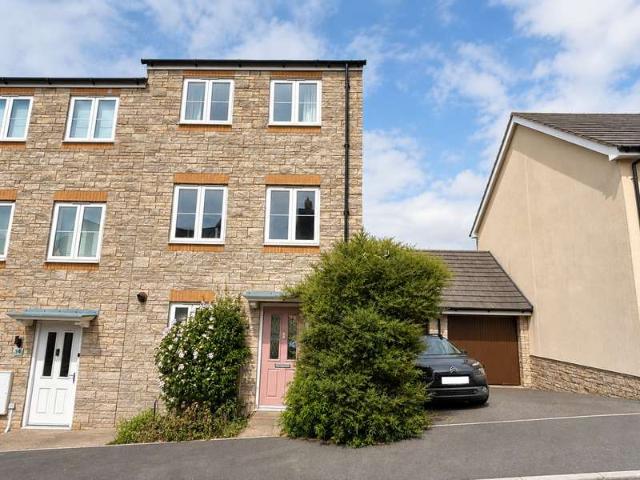 3 Bedroom End Of Terrace House