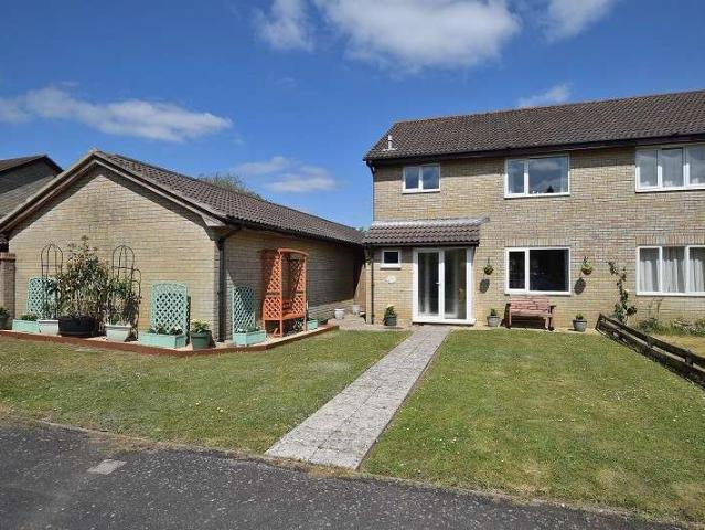 3 Bedroom End Of Terrace House
