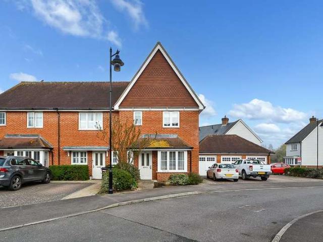 3 Bedroom End Of Terrace House