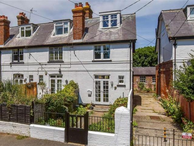 3 Bedroom End Of Terrace House