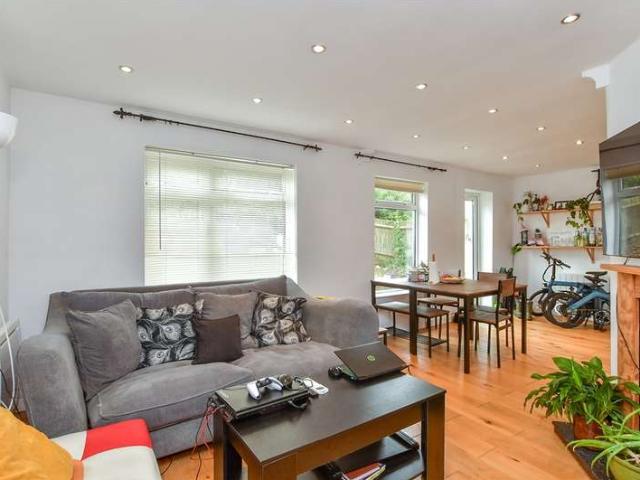 3 Bedroom End Of Terrace House