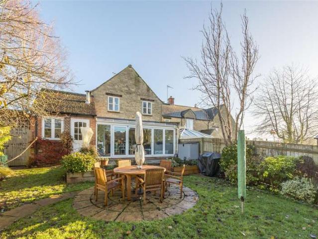3 Bedroom End Of Terrace House