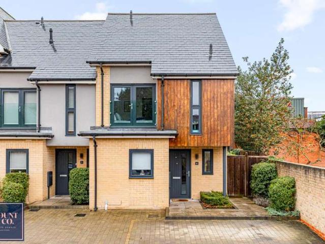 3 Bedroom End Of Terrace House