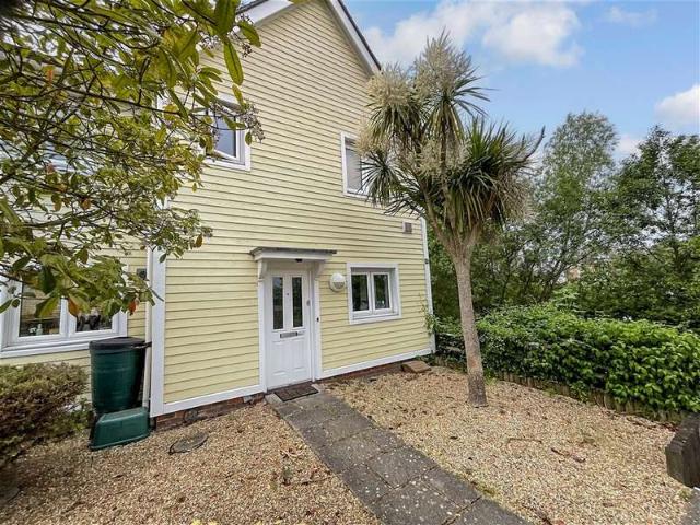 3 Bedroom End Of Terrace House
