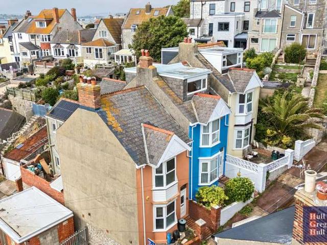 3 Bedroom End Of Terrace House
