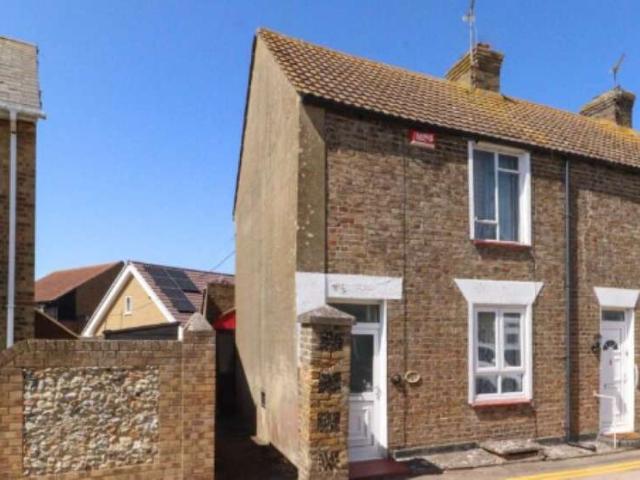 3 Bedroom End Of Terrace House