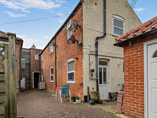 3 Bedroom End Of Terrace House