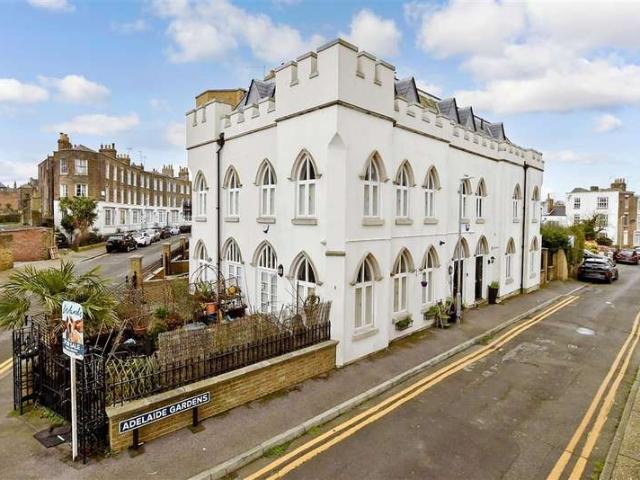 3 Bedroom End Of Terrace House