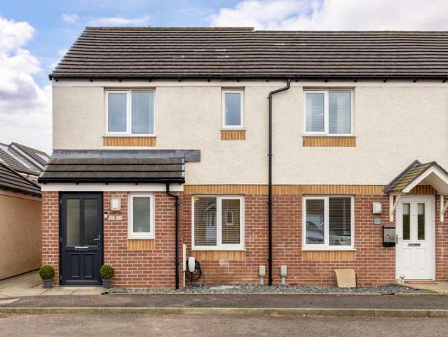 3 Bedroom End Of Terrace House