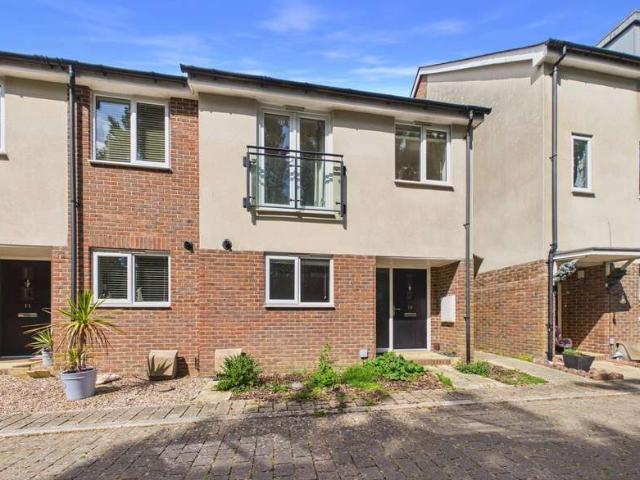 3 Bedroom End Of Terrace House