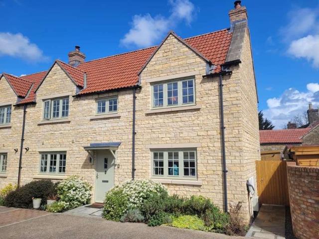 3 Bedroom End Of Terrace House