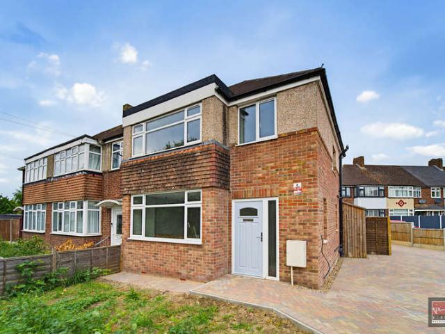 3 Bedroom End Of Terrace House