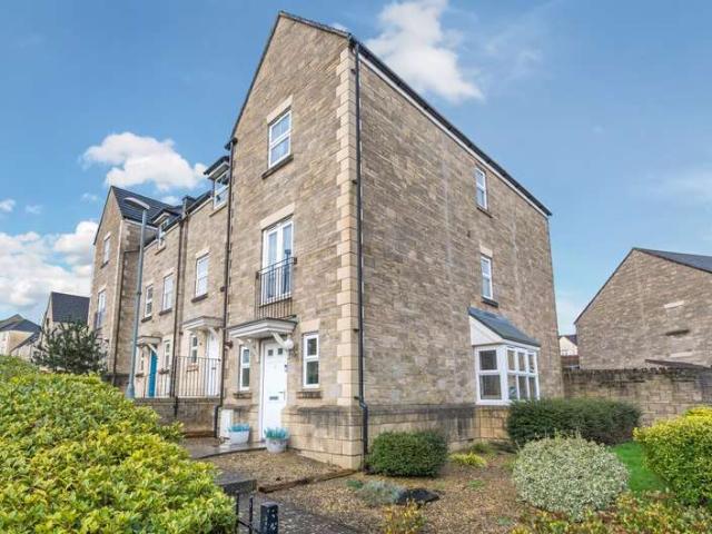 3 Bedroom End Of Terrace House