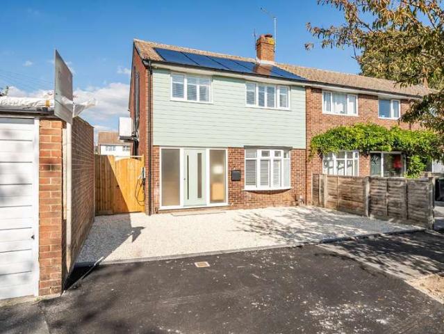 3 Bedroom End Of Terrace House