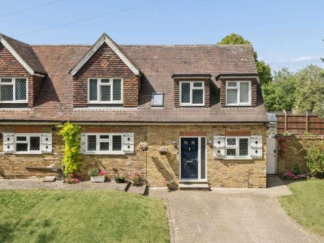 3 Bedroom End Of Terrace House