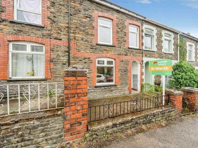 3 Bedroom Terraced House
