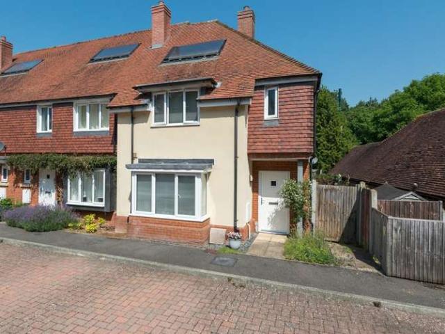 3 Bedroom End Of Terrace House