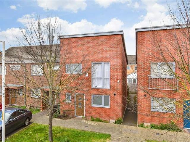3 Bedroom End Of Terrace House