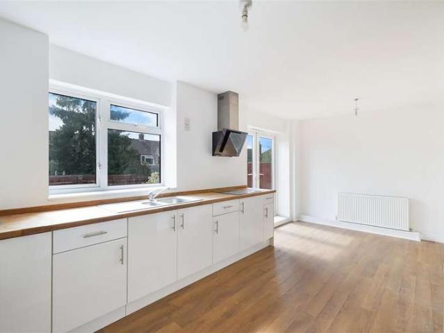 3 Bedroom End Of Terrace House