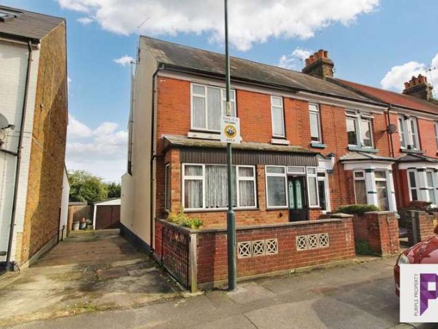 3 Bedroom End Of Terrace House