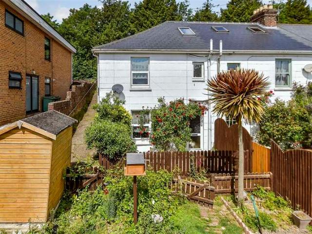 3 Bedroom End Of Terrace House