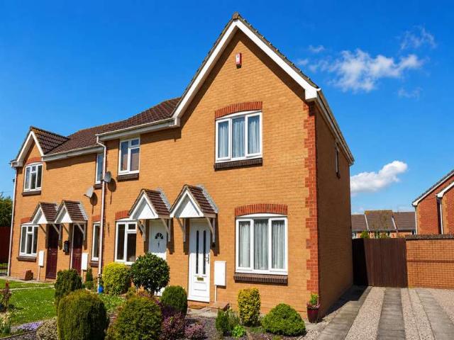 3 Bedroom End Of Terrace House