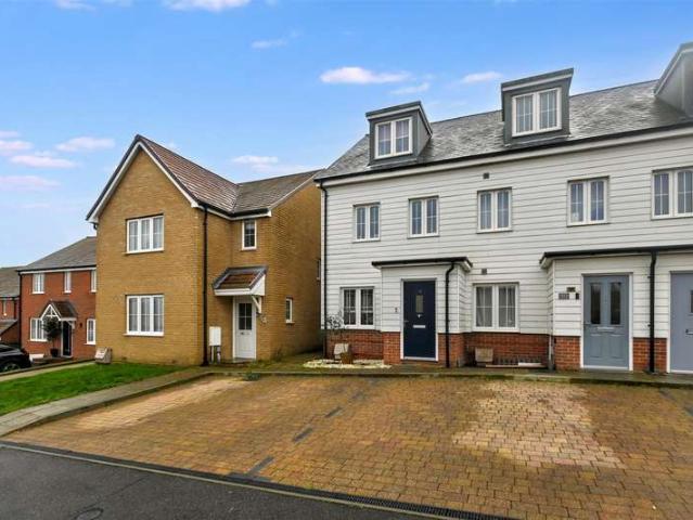 3 Bedroom End Of Terrace House