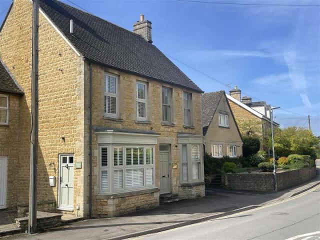 3 Bedroom End Of Terrace House