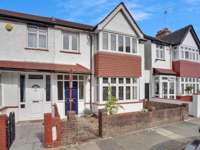 3 Bedroom End Of Terrace House