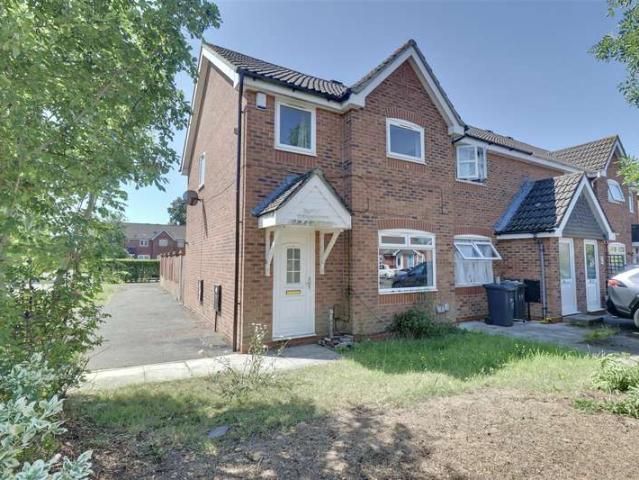 3 Bedroom End Of Terrace House