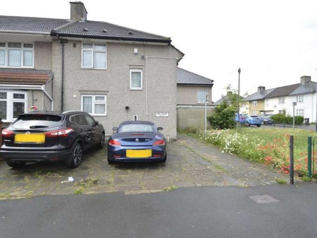 3 Bedroom End Of Terrace House