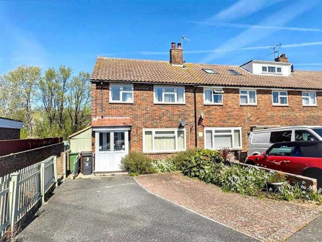 3 Bedroom End Of Terrace House